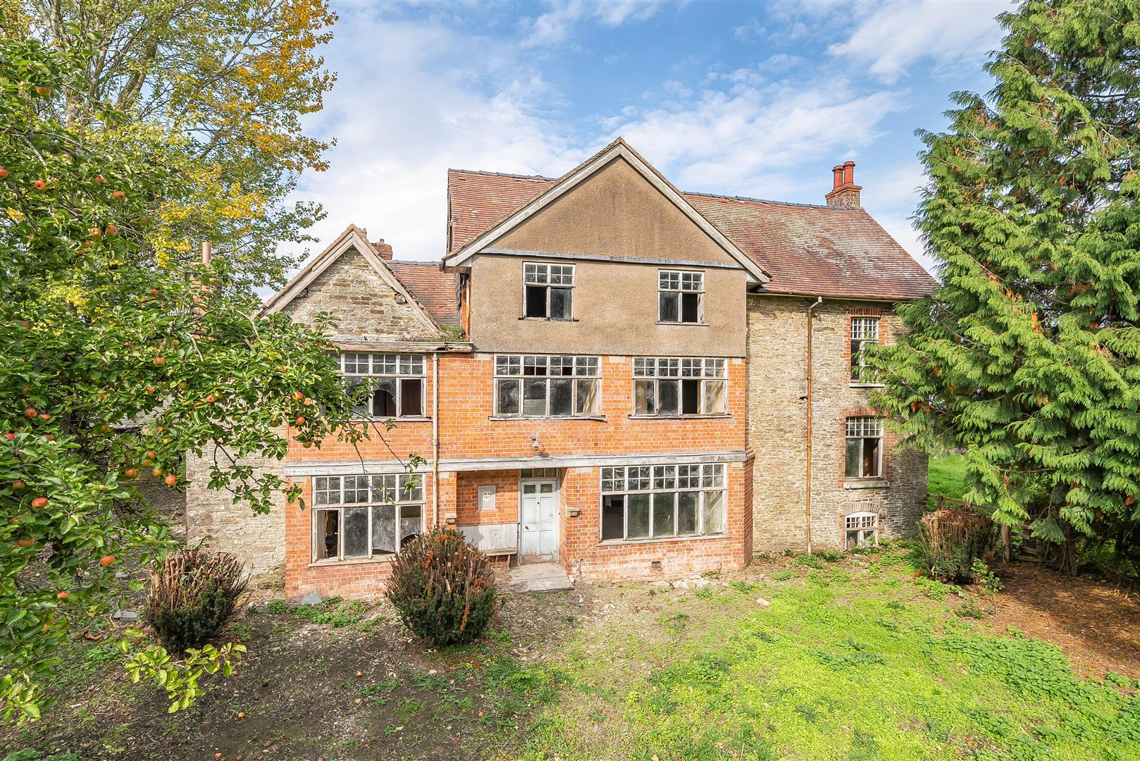 Lower Lea Farmhouse, Bishops Castle, SY9 5HZ | Estate Agents & Auctioneers